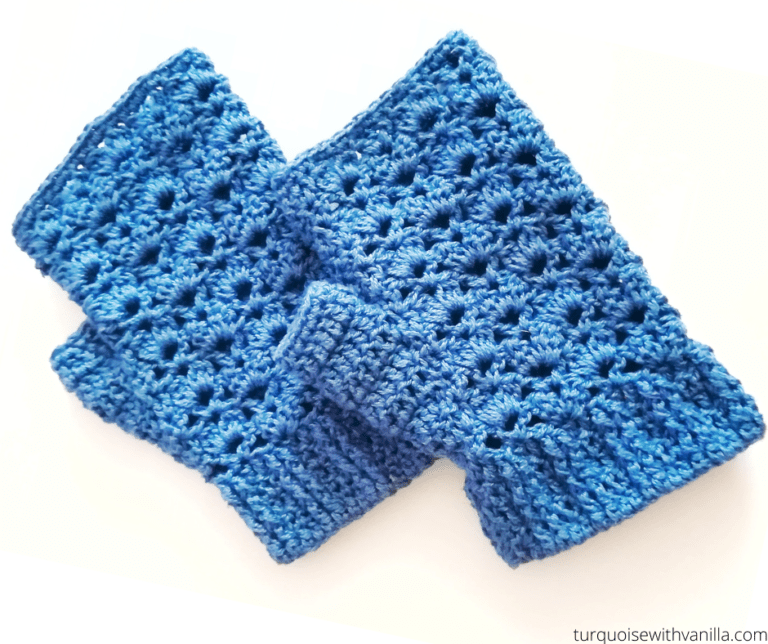 How to crochet Julia Lace Mittens- free pattern - Turquoise with Vanilla